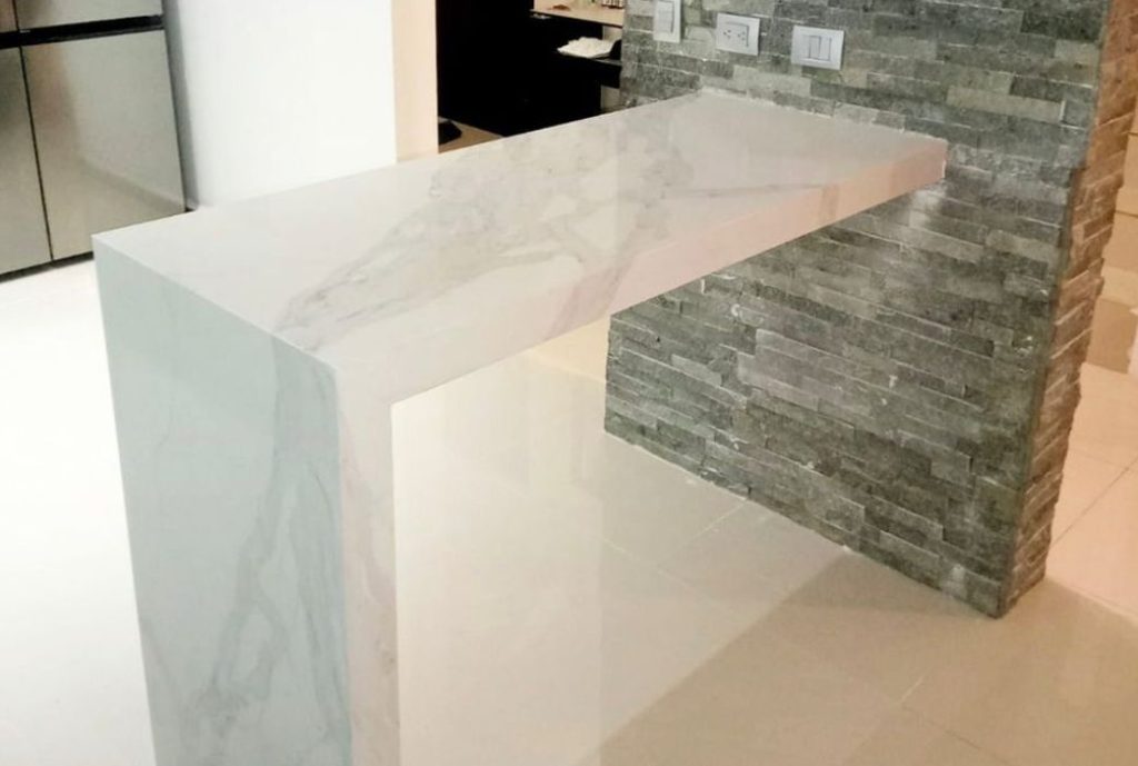Cuarzo Calacatta Deluxe – Granito y Cuarzo